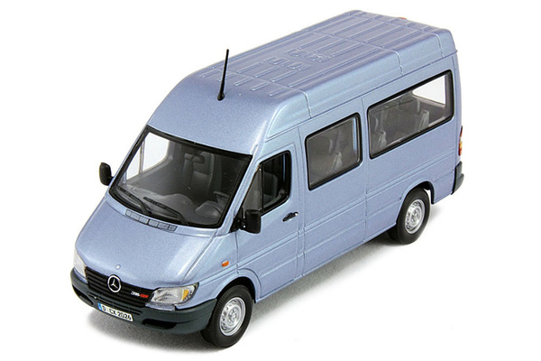 Модель коллекционная Mercedes sprinter classic bus blue купить на OZON ...