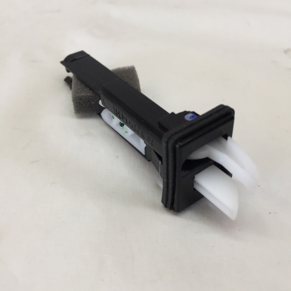 Замок лючка бензобака Renault 788276143R Arkana Captur Duster Logan ...