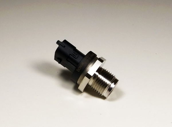 Датчик давления топлива в рампе для а/м ГАЗ, ПАЗ, Камаз с дв.Cummis ISF ...