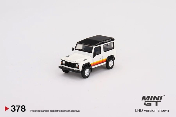 Модель коллекционная Mini GT 1:64 Range Rover Defender 90 Wagon ...