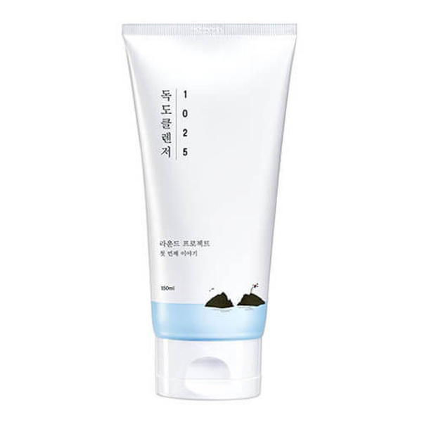 Мягкая пенка для умывания с морской водой Round Lab 1025 Dokdo Cleanser ...