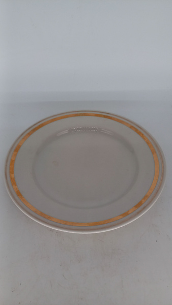 Винтажная советская фарфоровая тарелка золочение СССР купить по низким ценам в интернет