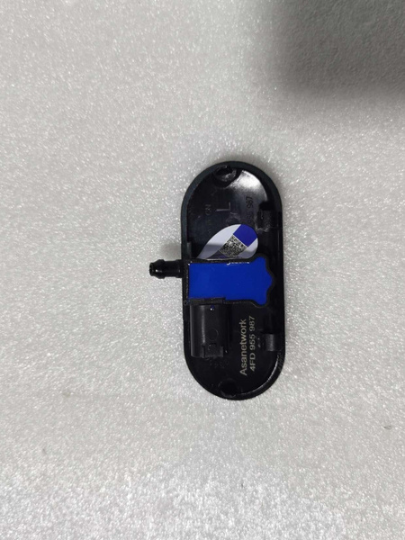 Форсунка омывателя лобового стекла с подогревом, распыляющая струя ...