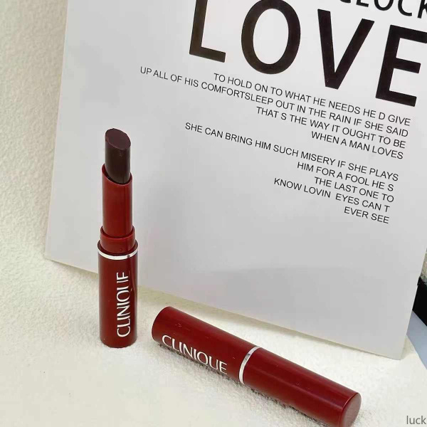 Clinique Almost Lipstick Увлажняющая помада-бальзам для губ 06 Black ...