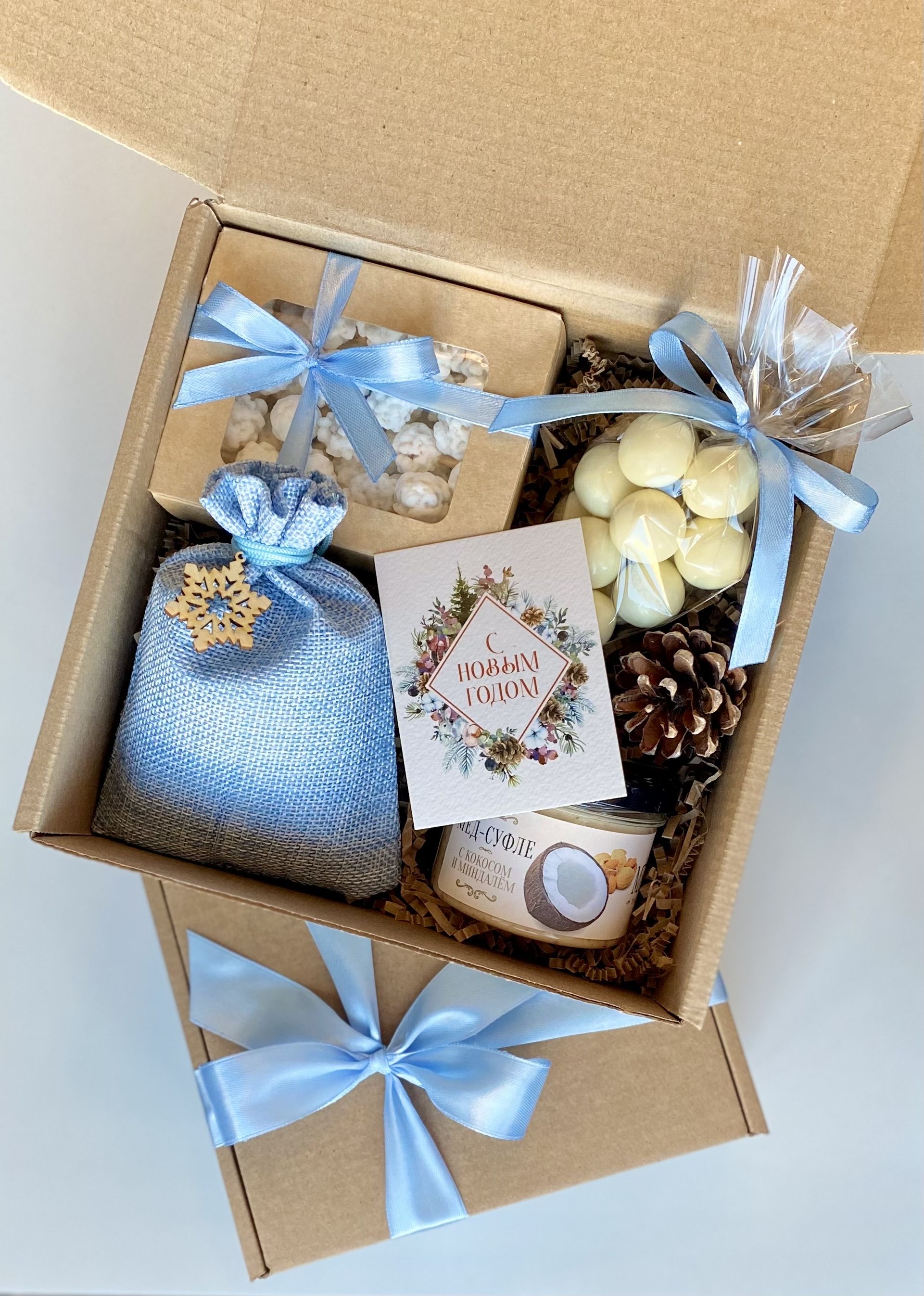 Подарок на Новый год маме, бабушке, коллеге, подруге, учителю - купить ...