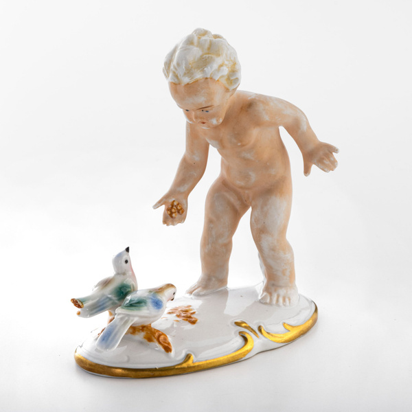 Статуэтка винтажная Путти кормит голубей, фарфор, роспись, золочение, Carl Scheidig, Grfenthal ...