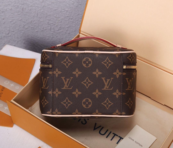 Louis Vuitton Косметичка купить на OZON по низкой цене в Казахстане ...