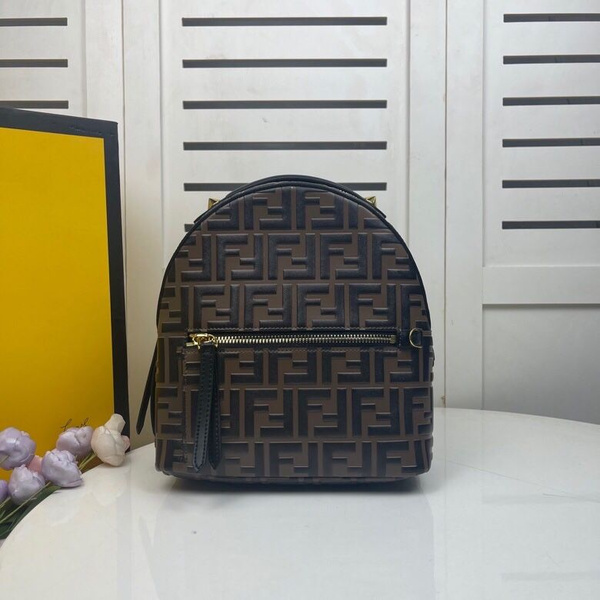 Fendi Рюкзак - купить с доставкой по выгодным ценам в интернет-магазине ...