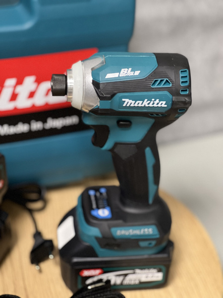 Аккумуляторный бесщеточный ударный винтоверт makita DTD171 18В 300Нм ...