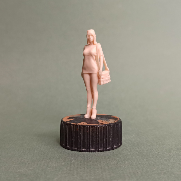 Студентка УрГЭУ (СИНХ). Фигурка в масштабе 1:43. - купить по выгодной цене в интернет-магазине ...