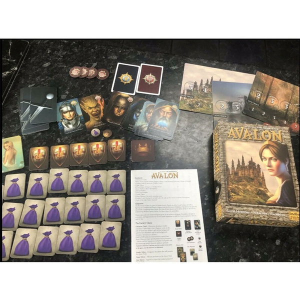 Настольная игра The Resistance Avalon Party Strategy Board Game ...