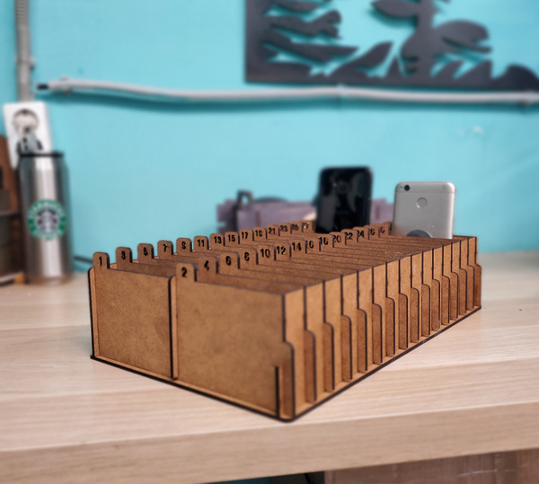 Органайзер 30 ячеек сборный без клея для телефонов/ Подставка для ...