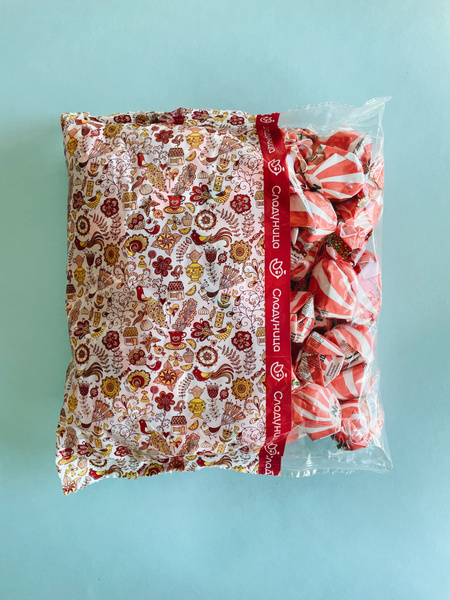 Конфеты Lakti йогуртовые клубника-сливки 1кг - купить с доставкой по ...