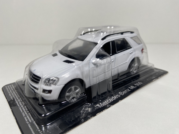 Коллекционная масштабная модель автомобиля MERCEDES-BENZ ML500 / Масштаб 1:43 - купить с ...