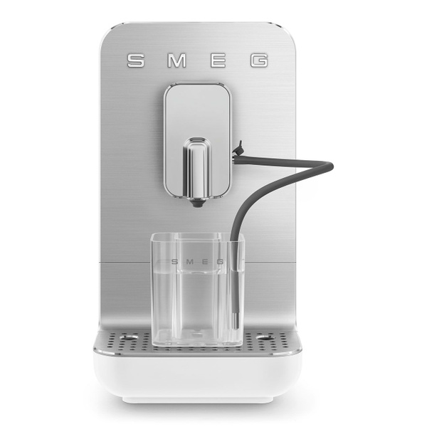 Автоматическая кофемашина Smeg BCC, белый купить по выгодной цене в ...