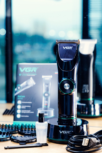 Машинка для стрижки волос профессиональная, 6 насадок/ машинка для стрижки бороды, VGR V-256 ...