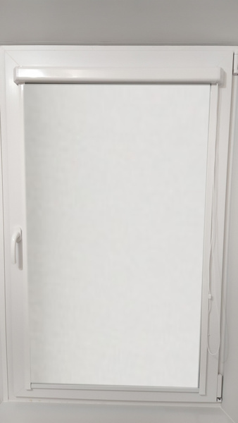 Рулонные шторы Кассетные Rolla 2, Плэйн белый_Слева , размер 50х130 см ...