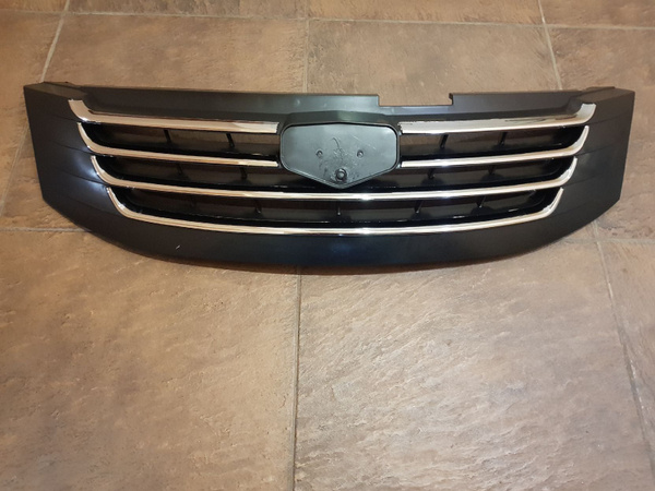 Решетка радиатора Geely Emgrand EC7 1.8 16V CVT седан 1068050205 ...