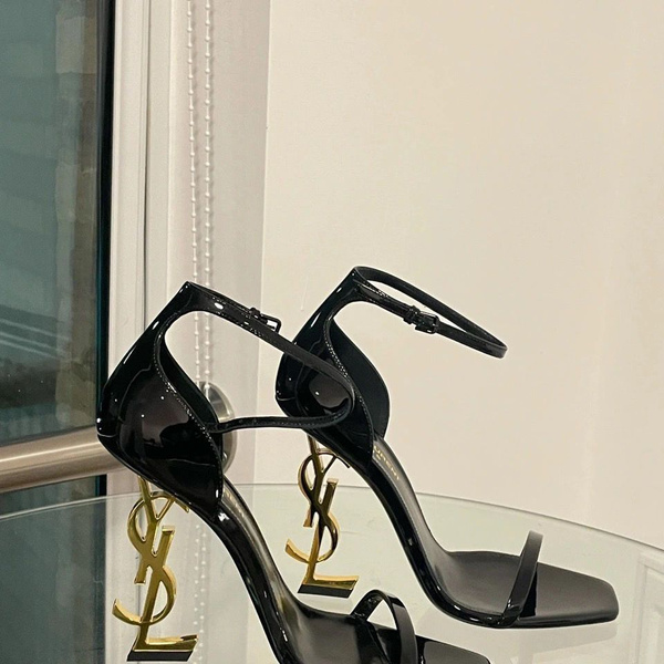 Туфли Yves Saint Laurent - купить с доставкой по выгодным ценам в ...