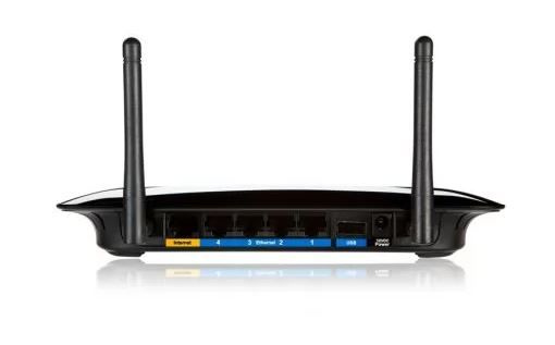 Роутер Cisco WRT160NL, черный, серебристый, 2.4 ГГц купить по низкой ...
