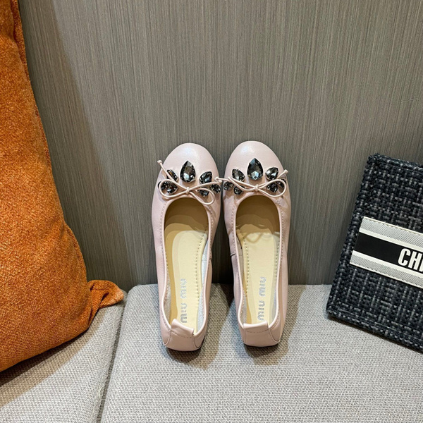 Балетки Miu Miu купить с доставкой по выгодным ценам в интернет магазине Ozon 1456265001