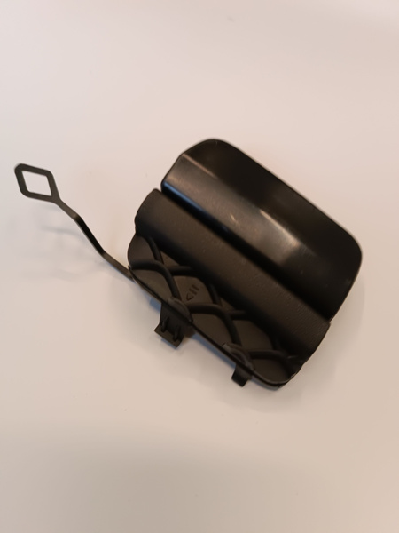 Заглушка буксировочного крюка заднего бампера Mercedes W205 купить по ...