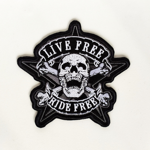 Байкерский шеврон-нашивка череп и кости LIVE FREE RIDE FREE 12см X 12см ...