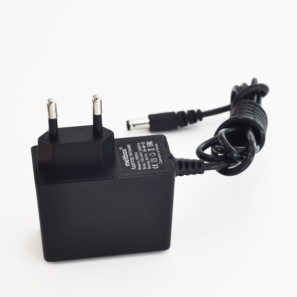 Блок питания для гитарных педалей эффектов 9V 1A 5.5x2.1 мм (адаптер 9 ...
