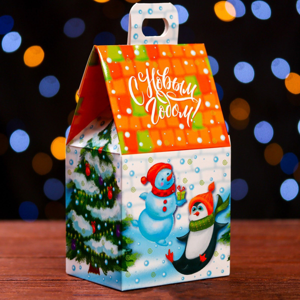 Подарочная новогодняя коробка Домик Зимний дворик, упаковка для ...