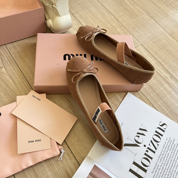 Балетки Miu Miu - купить с доставкой по выгодным ценам в интернет ...