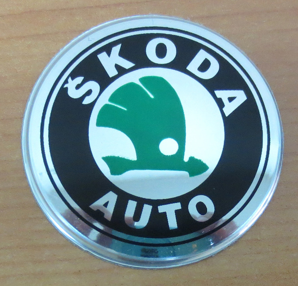 Наклейка "Skoda" (диаметр 55мм.) на автомобильные колпаки, диски компл ...