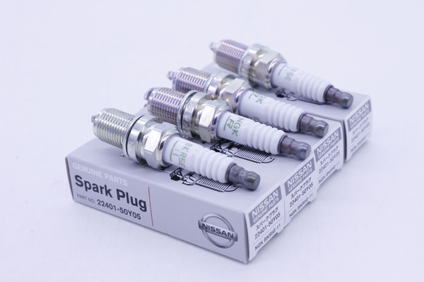 Комплект свечей зажигания Nissan 2240150Y05_4 - купить по выгодным ...