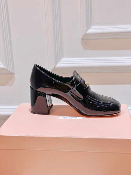 Туфли Miu Miu купить с доставкой по выгодным ценам в интернет магазине Ozon 1307979303