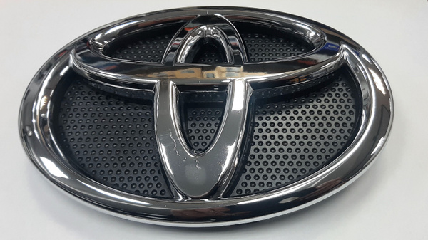 Эмблема Toyota Hilux 2015-2023 Toyota Fortuner 2015-2020 Toyota Land ...