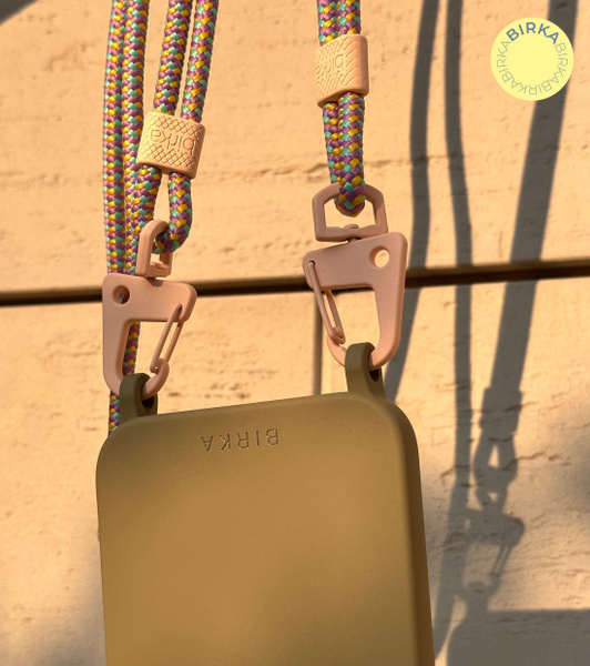 Противоударный чехол с креплением для шнурка или ремешка BIRKA CASES ...