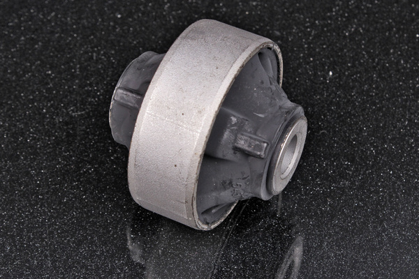 Сайлентблок GV0411 . CVN-20 - CTR - купить по доступным ценам в ...