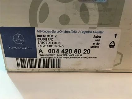 Колодки тормозные Mercedes-Benz A0044208020 Передние - купить по низким ...