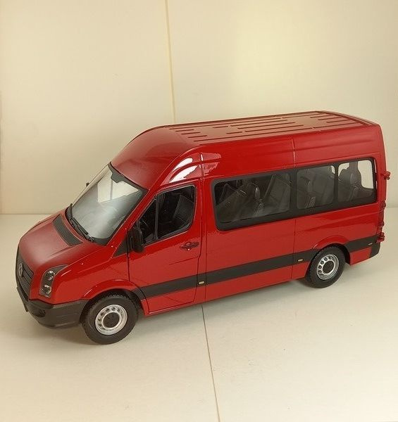 Коллекционная модель Cararama / Hongwell VOLKSWAGEN Crafter Bus, red ...