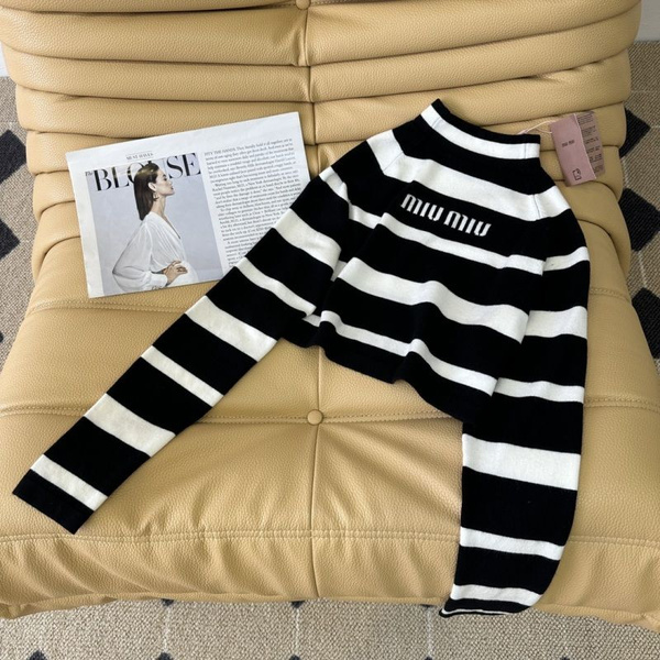 Пуховик Miu Miu купить с доставкой по выгодным ценам в интернет магазине Ozon 1278346851