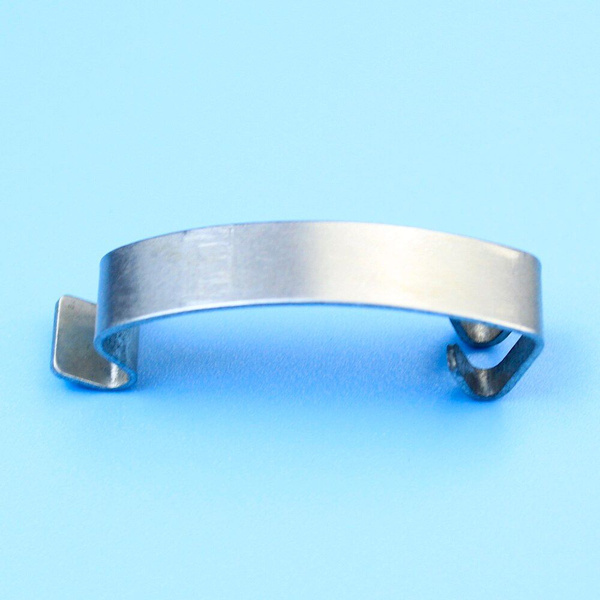 4M0129797 Корпус воздушного фильтра двигателя для пружинного зажима ...