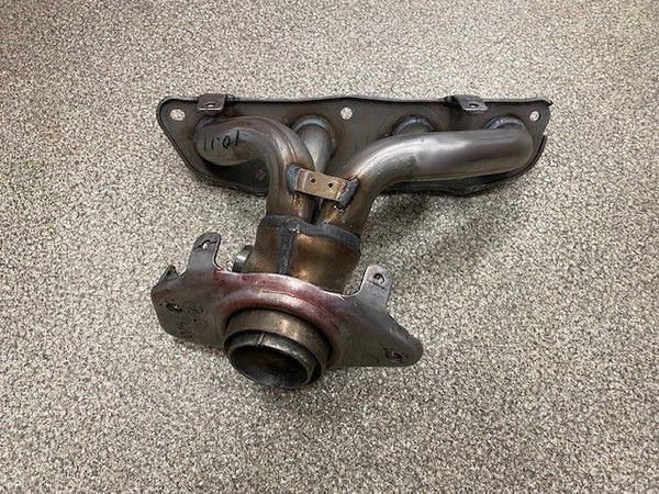 Впускной коллектор / Манифолд H4M 2WD на а/м с двигателем Рено H4M/HR16 ...