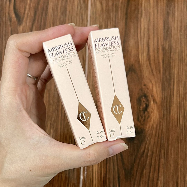 Charlotte Tilbury Безупречный жидкий тональный крем Небольшой образец ...