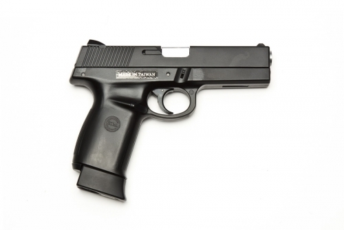 Пистолет KWC Smith&Wesson Sigma 40F CO2 GBB (KCB-12AHN) - купить по ...