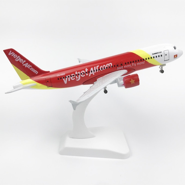 Модель самолета металлическая 20 см с шасси Viet Jet - купить в ...
