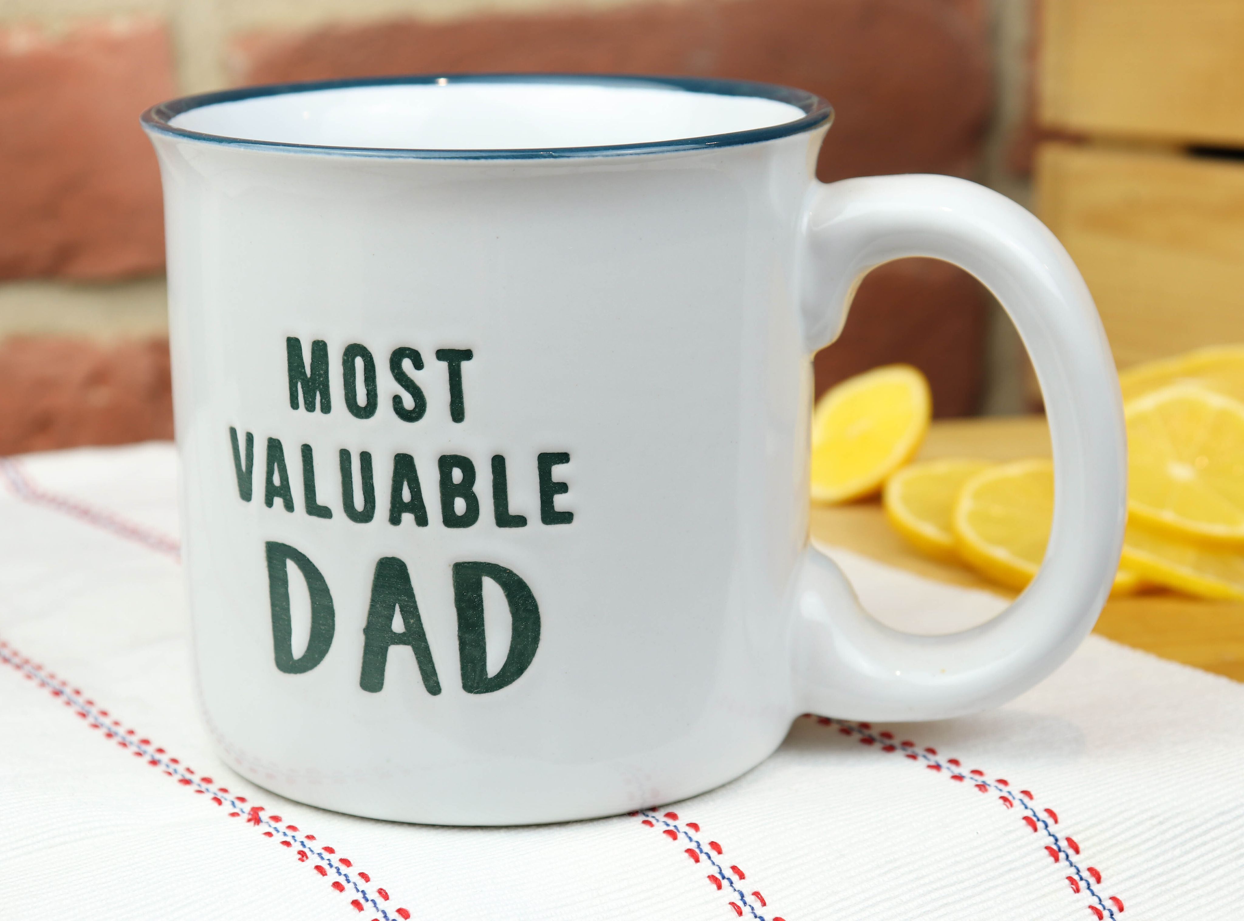 Кружка MIXOM "MOST VALUABLE DAD", 540 мл, 1 шт - купить по доступным ценам в интернет-магазине OZON