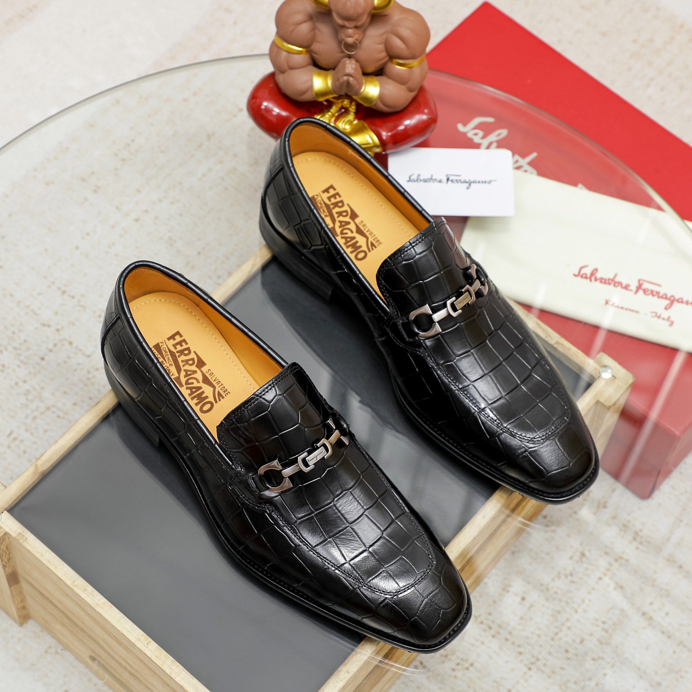 Туфли и балетки женские Salvatore Ferragamo – купить в интернет ...