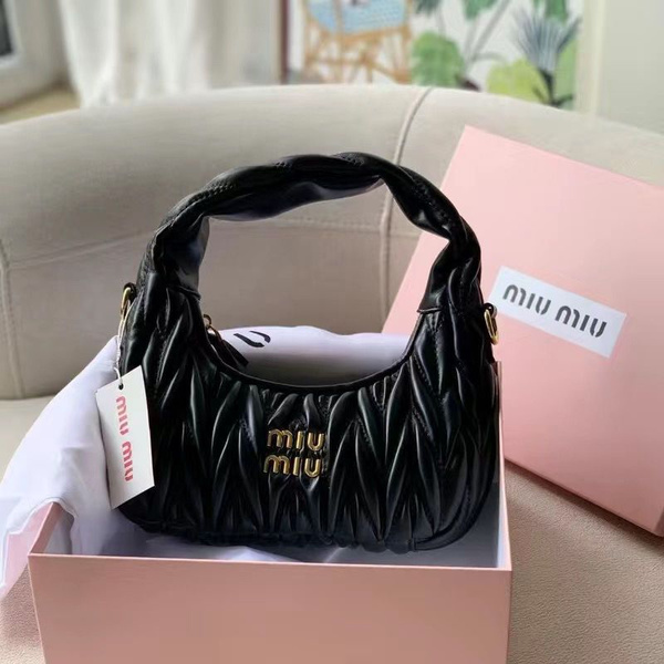 Miu Miu Сумка на плечо тоут купить с доставкой по выгодным ценам в