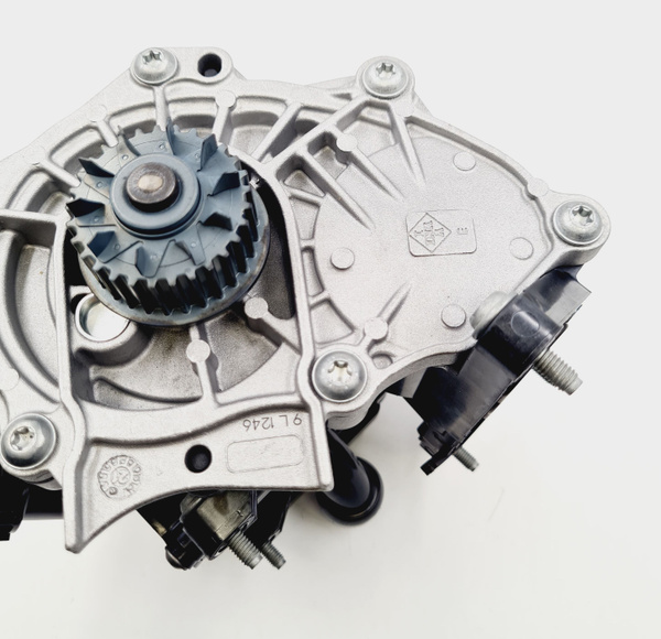 Насос водяной (ЧЕХИЯ), БЕЗ РЕМНЯ, термостат VAG 1.8-2.0TFSI (корпус с ...