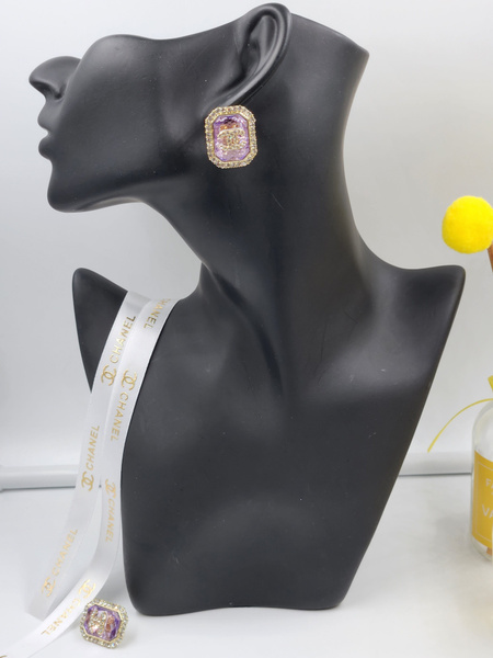 Серьги пусеты в стиле Модных Брендов CoCo Crystal Purple - купить с ...