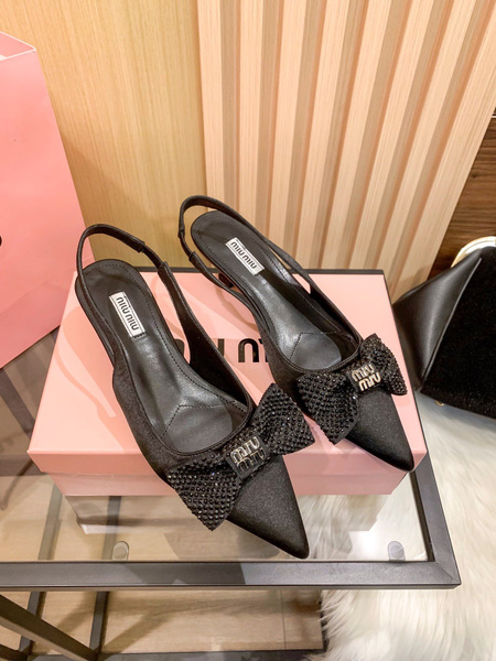 Сандалии Miu Miu купить с доставкой по выгодным ценам в интернет магазине Ozon 1496321088